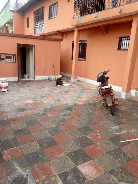 Studio Neuf Avvec Gardien Parking À Kondengui Bordure De Route ...